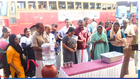 ചൂടിനെ ചെറുക്കാൻ തണ്ണീർ പന്തൽ – Chavakkad Online